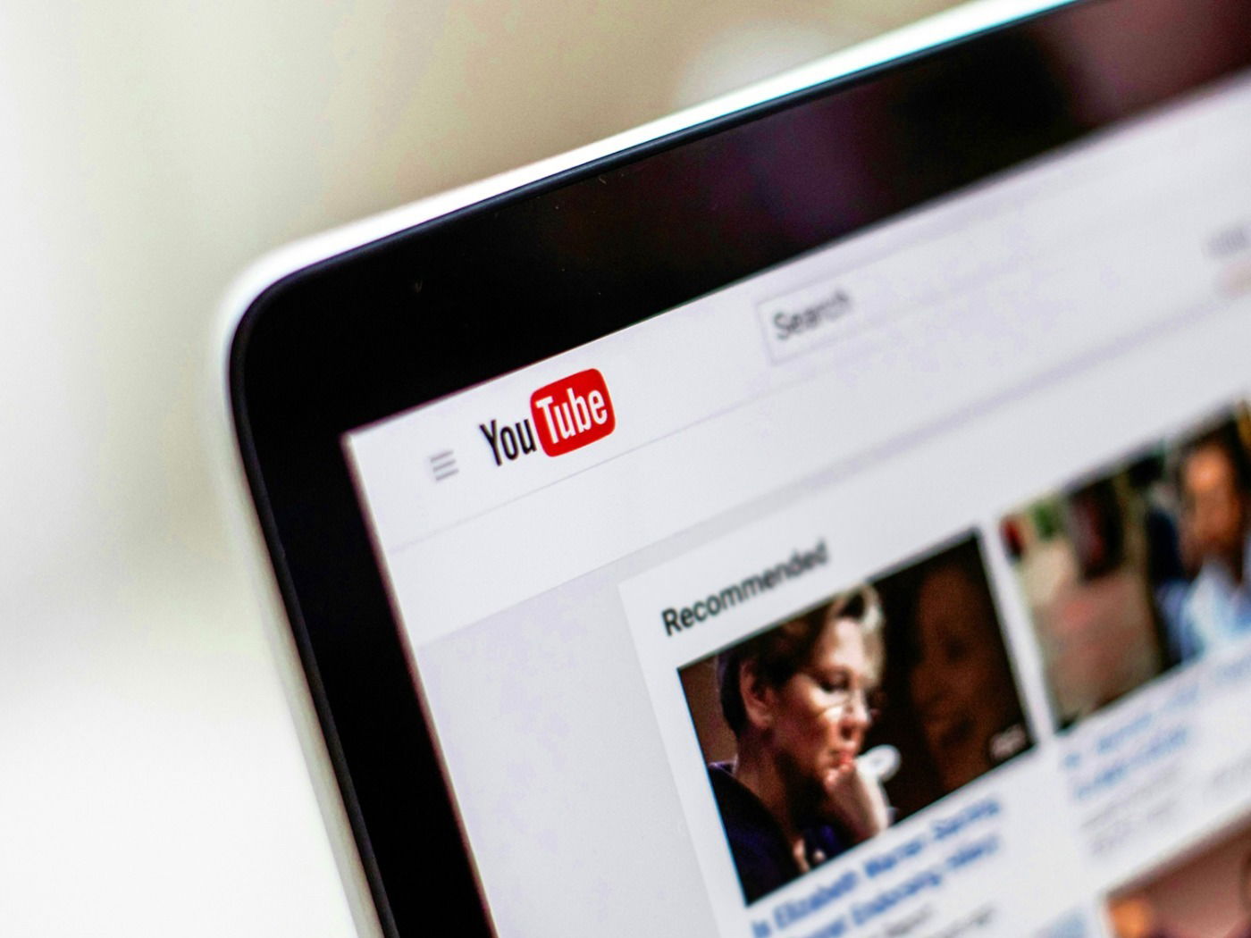 YouTube muda visual do player e enfrenta críticas de usuários - TechShake